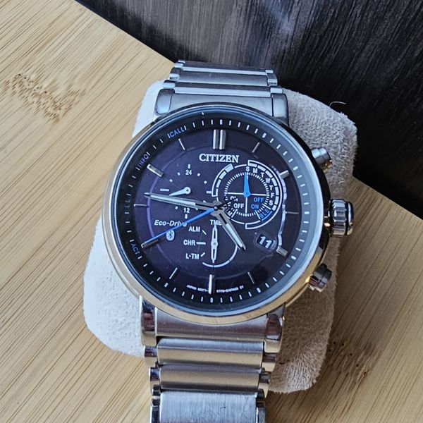 Citizen Eco-Drive W770MV watch Eco-Drive (solar-powered) and Bluetooth ...