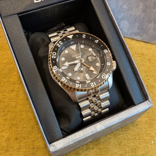 Seiko 5 Five Sports SSK021 SKX GMT Automatic Watch 100m Gold Bezel Mint ...