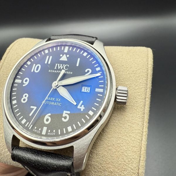 [WTS] IWC IW328201 Black dial Pilot Mark XX on leather w/ box, papers, warranty until November ...