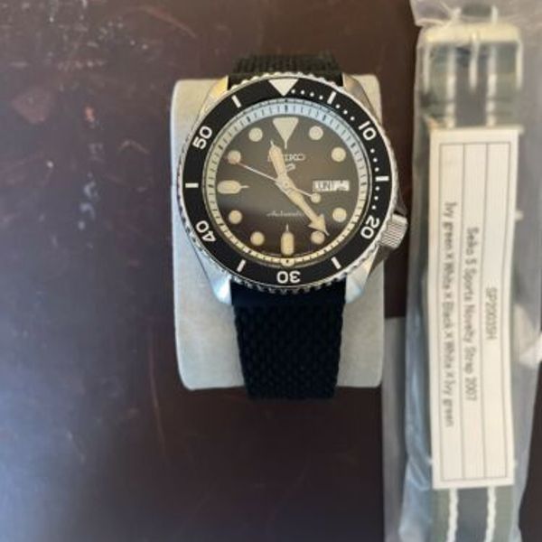 Seiko 5 Sports Men's Black Watch - SRPD95 Plus Extra Seiko Strap ...