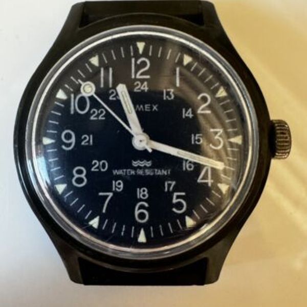 Vintage TIMEX Macgyver Manual Wind Field Watch - Runs Okay ...