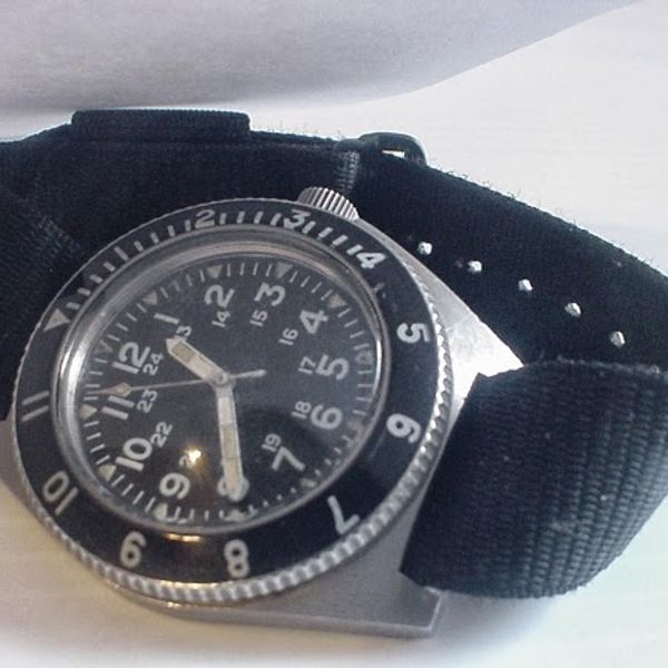 SOLD : US MILITARY ISSUED BENRUS TYPE II DIVE WATCH | WatchCharts ...