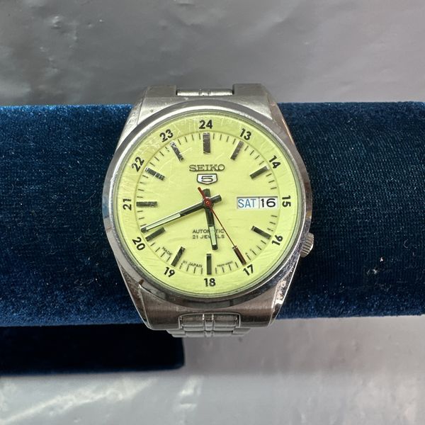 Unique Vintage Seiko 7S26 Automatic Movement Men's Wrist watch |Day ...