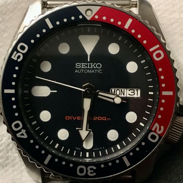 Seiko SKX009K2 Divers Automatic Deep Blue 42mm Dial and Pepsi Bezel Men ...