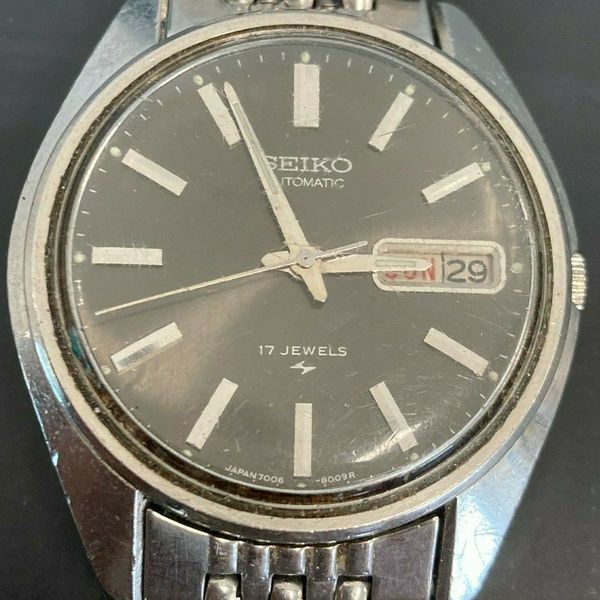 VINTAGE SEIKO 17 JEWELS AUTOMATIC 7006-8007 MENS WATCH | WatchCharts Marketplace
