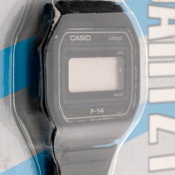 DAMAGED In Packaging Casio Sports Quartz F-14 Digital Watch Black AS-IS ...