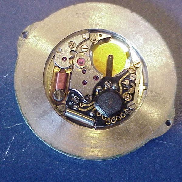 PIAGET MOVEMENT WITH GOLD DIAL AND HANDS FROM AN 18 K WATCH | WatchCharts