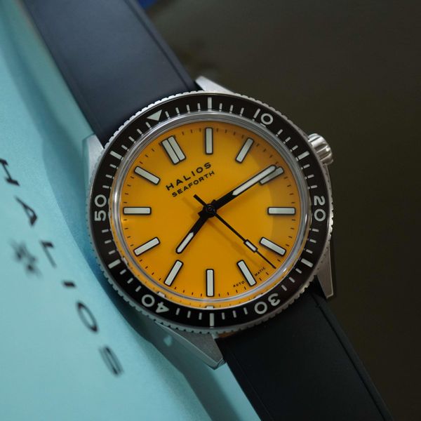 [WTS] Halios Seaforth IV Titanium Bahama Yellow | WatchCharts