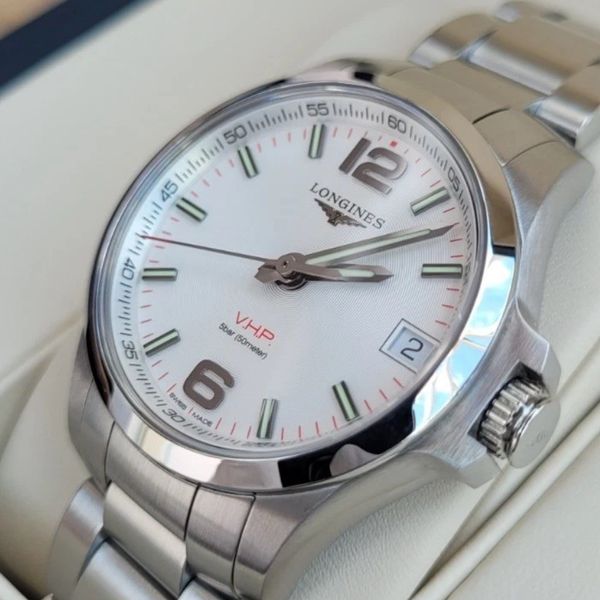 Longines Conquest VHP 36mm quartz - Perpetual Calendar - EXCELLENT ...