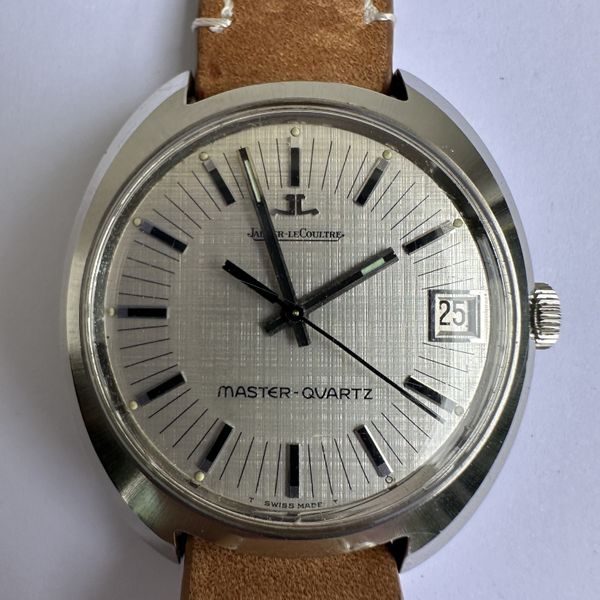 Jaeger-LeCoultre Master- Quartz – Silver sunburst dial – circa late ...