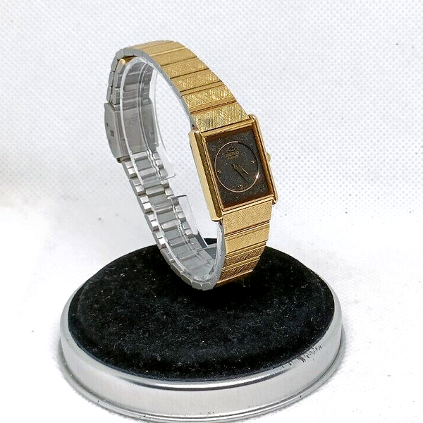 Vintage SEIKO Ladies Gold Tone Black Dial Rectangular Face Watch ...
