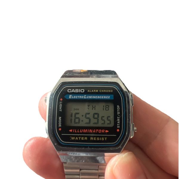 Casio A168 Original Iluminator Digital Watch Vintage Classic LCD Retro ...