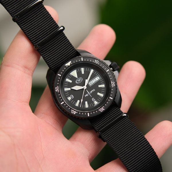 [$800 USD] FS: CWC Reorg Diver Watch | WatchCharts Marketplace