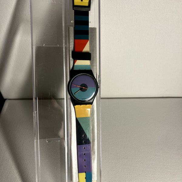 Swatch Catherineâ s Point GB121 Vintage 1988 with Catalog | WatchCharts ...