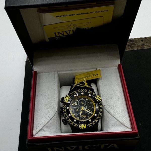 NWT Invicta Men's Watch YELLOW Thermoglow Reserve Chronograph. Model ...