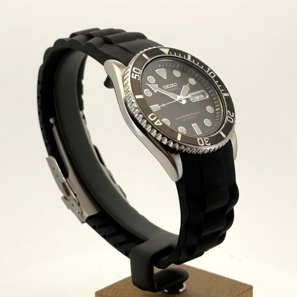 Seiko SKX031J Diver 100m 7S26-0040 | WatchCharts Marketplace