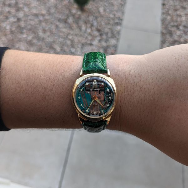 [WTS] Bulova Accutron Spaceview M1 (1961) - 14k Solid Gold “Alpha” Case ...