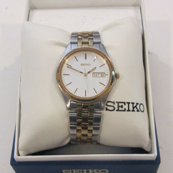 Vintage Seiko Silver Dial Two Tone Stretch Band Day/Date Mens Watch ...