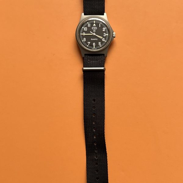 1989 CWC G10 British Royal Navy Watch Quartz Hacking Mov't NATO strap ...