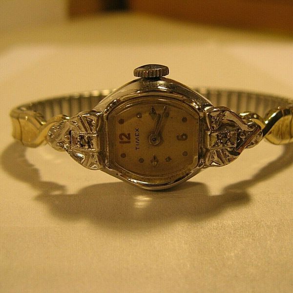 VINTAGE TIMEX RHODIUM PLATED WOMAN'S WIND-UP WATCH/GOOD COND/KEEPS TIME ...