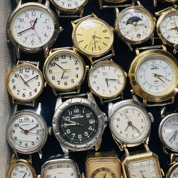 VINTAGE/MODERN TIMEX WATCH LOT -74 Watch Heads & 2 Movements For PARTS ...