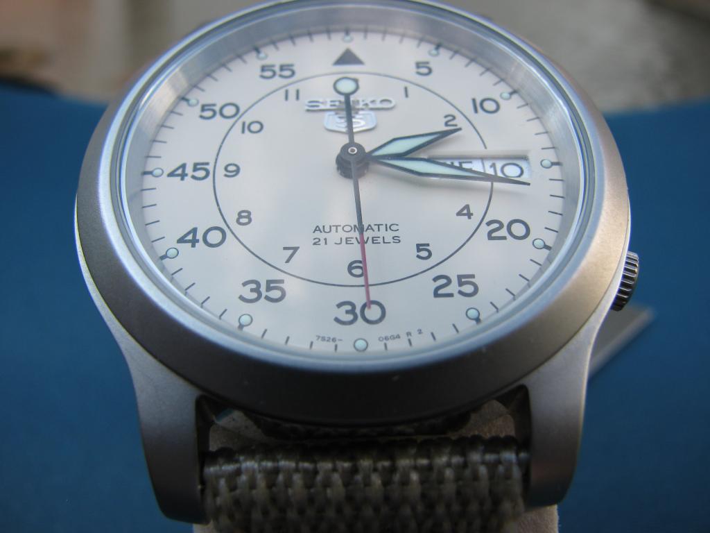 Seiko 5 Automatic Beige Tan Military SNK803K2 LNIB | WatchCharts ...