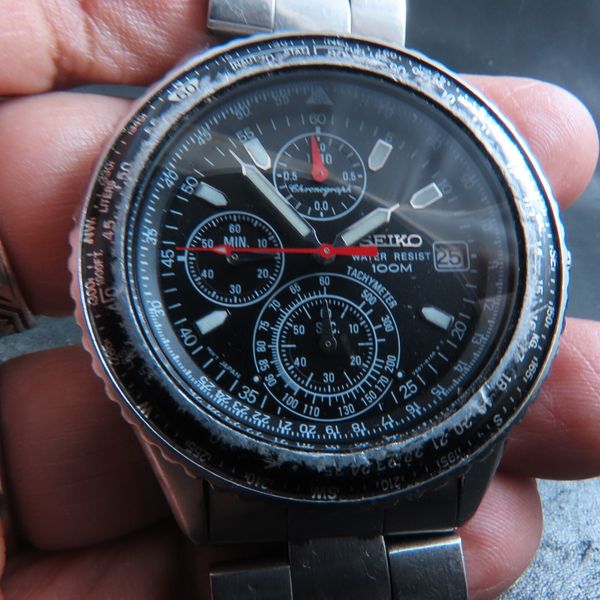 V657 Japan Seiko Chronograph Quartz Men Watch | WatchCharts Marketplace