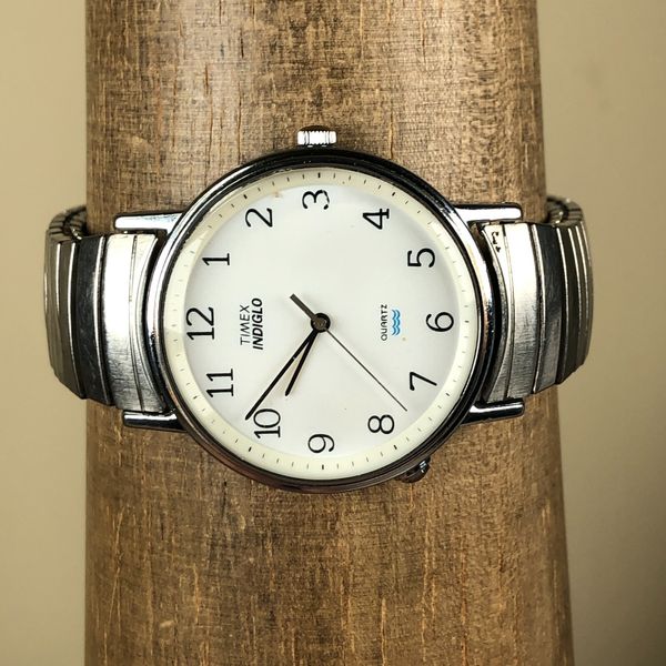 Timex Indiglo Men White Dial Silver Tone Expansion Band 35mm Quartz ...