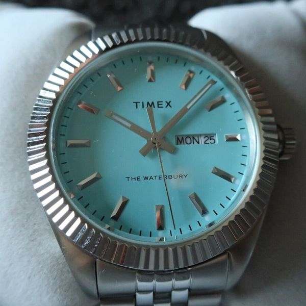 TIMEX WATERBURY QUARTZ DAY/DATE "TIFFANY BLUE" DIAL, FLUTED BEZEL, EXC ...