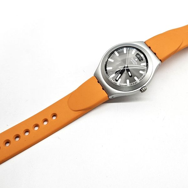 Swatch Irony Big 2001 - YGS7013 - Extrados Grey - NUOVO - | WatchCharts ...