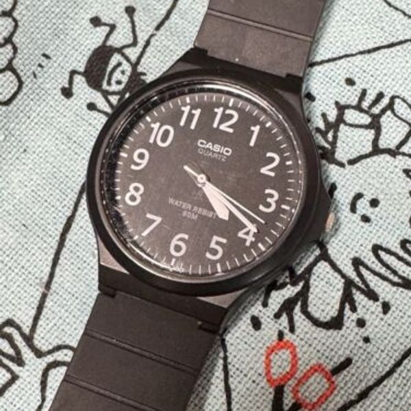 Casio MW-240-1B Men's Watch Black Resin 42mm WR Preowned New Battery ...