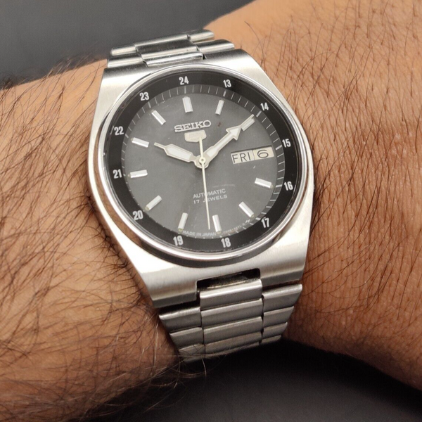 Authentic Vintage Seiko 5 Automatic Men's Wrist Watch Day Date Railway Timing | WatchCharts ...