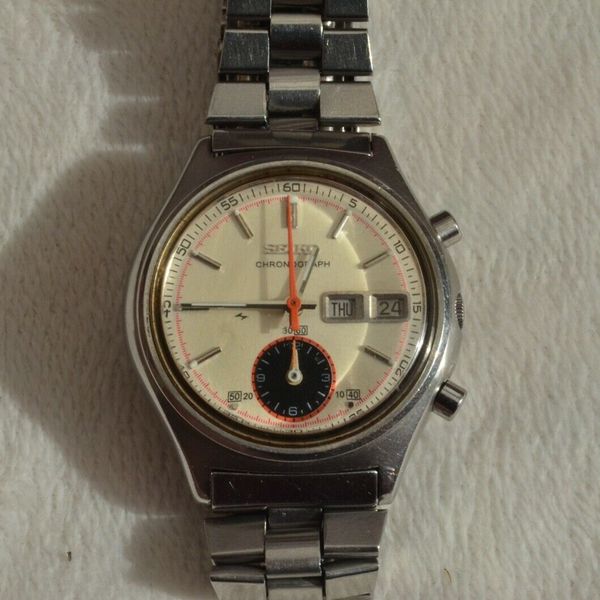 Seiko 7016-8001 Flyback Column Wheel 5 Hand Chronograph | WatchCharts