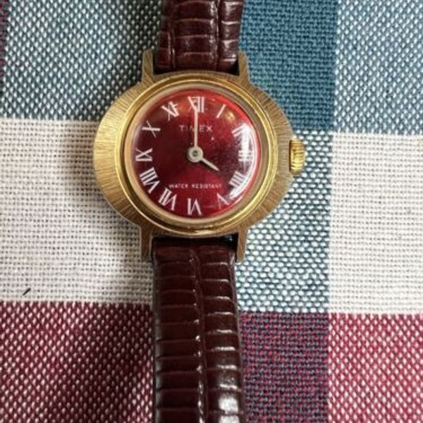 Timex MCM Red Womenâ s Watch No Jewels Red Dial Gold Tone Needs Repair ...