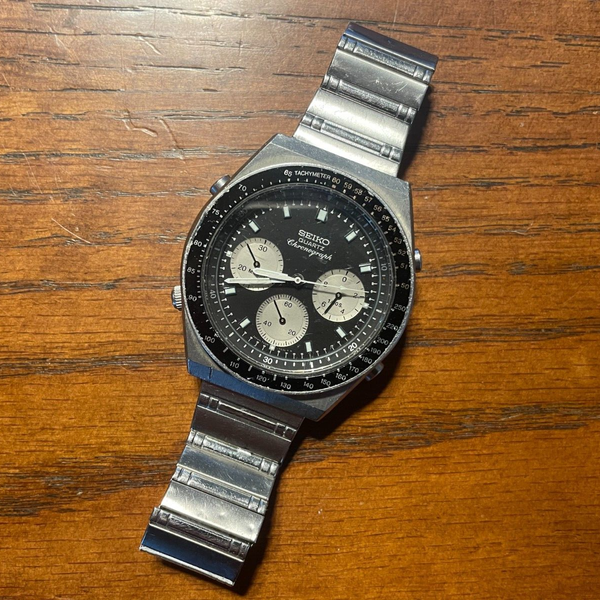 Seiko 7A28-703B Reverse Panda Chronograph Quartz Men's Watch ...