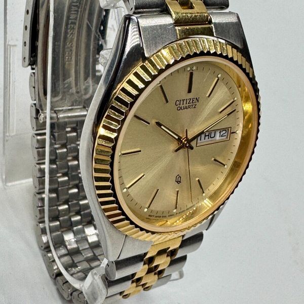 Vintage Citizen CQ Men's Day Date Quartz Watch Two-Tone Stainless Steel ...