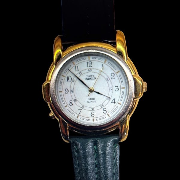1999 Timex Indiglo Quartz Watch Light-Up Dial - Gold Tone - Seconds ...