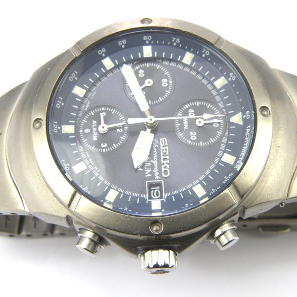 Gents Seiko 7T62-0AG0 Titanium Chrono Watch - 100m | WatchCharts Marketplace