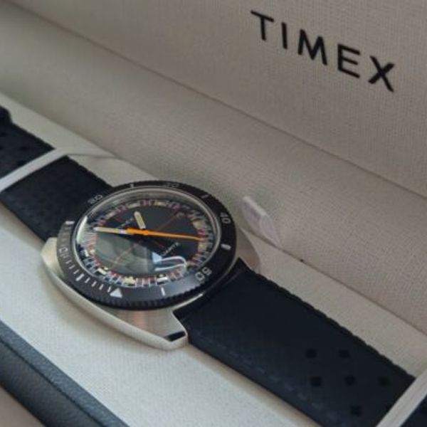 Timex Q 1971 Velocity Reissue Watch TW2W22400. Immaculate | WatchCharts ...