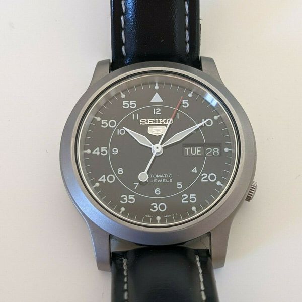 Seiko 5 SNK809 Black Automatic Mechanical Wristwatch | WatchCharts ...