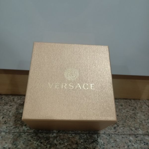Versace watch box | WatchCharts Marketplace