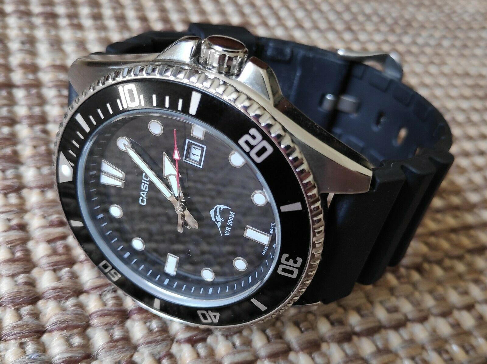 Casio Duro MDV106-1AV BLACK DIAL BOX & PAPERS | WatchCharts