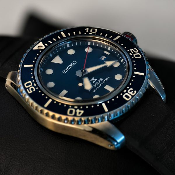 Seiko Solar Mens Dive Watch Red Second Hand SNE593 Prospex Divers Solar ...