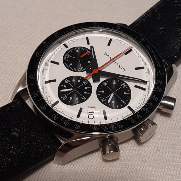 DAN HENRY 1962 RACING CHRONOGRAPH, MECA-QUARTZ, PANDA DIAL, DATE, MINT ...