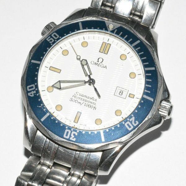 Omega Seamaster "James Bond" 300M Cal. 1538 41mm White Face Blue Bezel ...