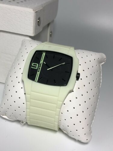Diesel glow in the dark watch store