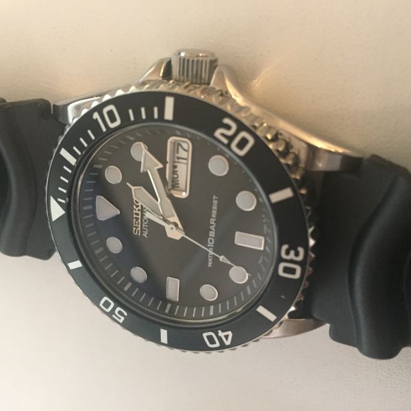FS: Seiko SKX031 - Poor Mans Submarineer | WatchCharts Marketplace