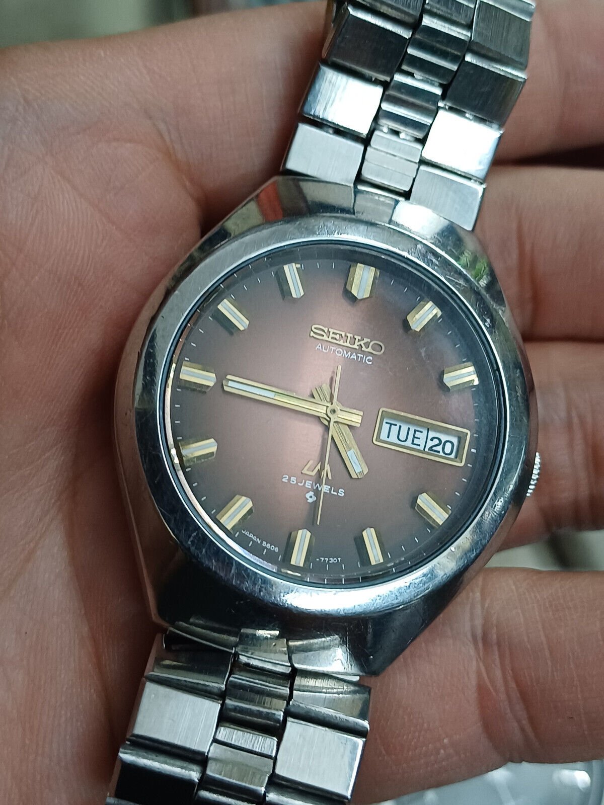 Seiko Lord Matic (5606-7360) Price Guide & Market Data | WatchCharts