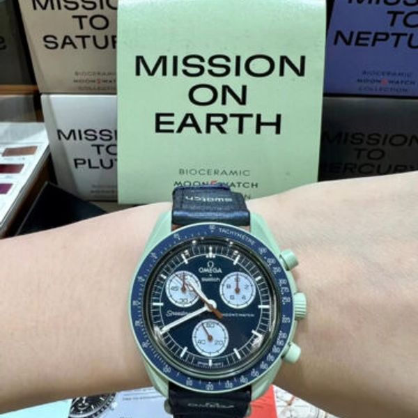 Swatch x Omega Bioceramic Moonswatch Mission To Earth Watch - With Box ...