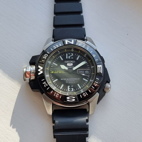 Seiko 5 Sports SKZ231 Map Meter Black Dial Men's Automatic Watch 200m ...